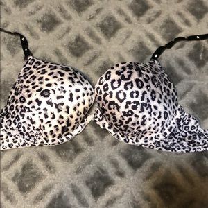 Victoria's Secret Intimates & Sleepwear | Vs Push Up Bra Size 34d ...